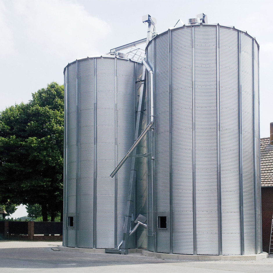 Outdoor silo: Kessens Agrartechnik und Anlagenbau